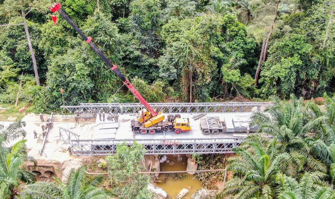 ATM Bina Jambatan Bailey Kedua Bantu Mangsa Banjir - Defence Security Asia