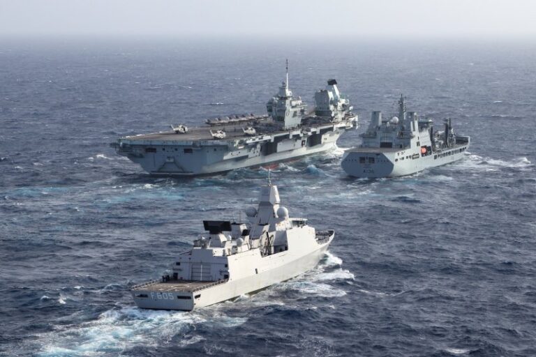 HMS Queen Elizabeth, CSG21 Tinggalkan Laut China Selatan, Kini Berada ...