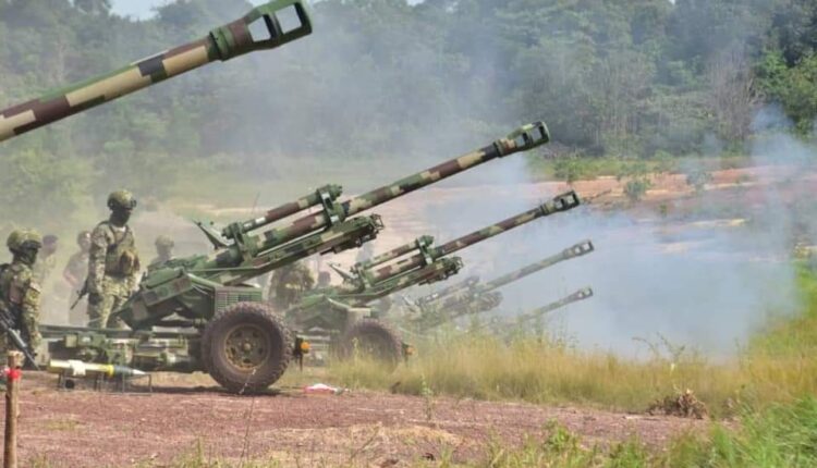 Rejimen Pertama Artileri Diraja (Para) Inaugurasi Meriam 105mm LG1 ...