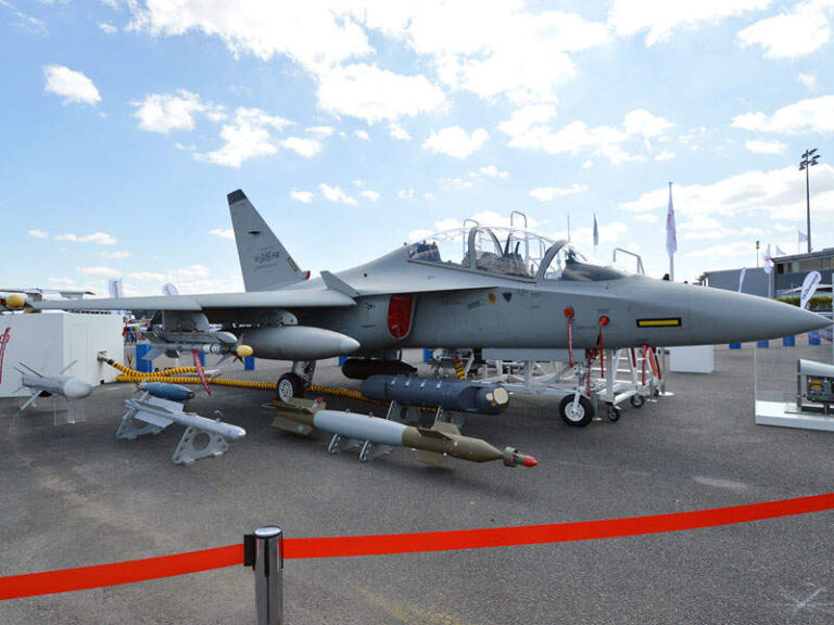 Leonardo Tawar Varian M-346FA (Fighter Attack) Untuk Keperluan FLIT/LCA ...