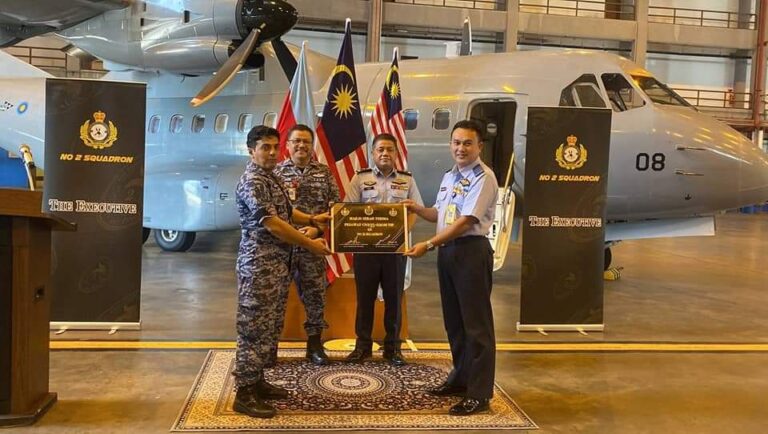 TUDM Pindah Pesawat "PUTRA" Ke No 2 Skuadron Selaras CAP 55 - Defence ...