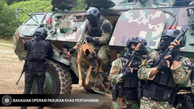 Pasukan Khas ATM Pamer Ketangkasan Dalam Latihan Kolektif - Defence ...
