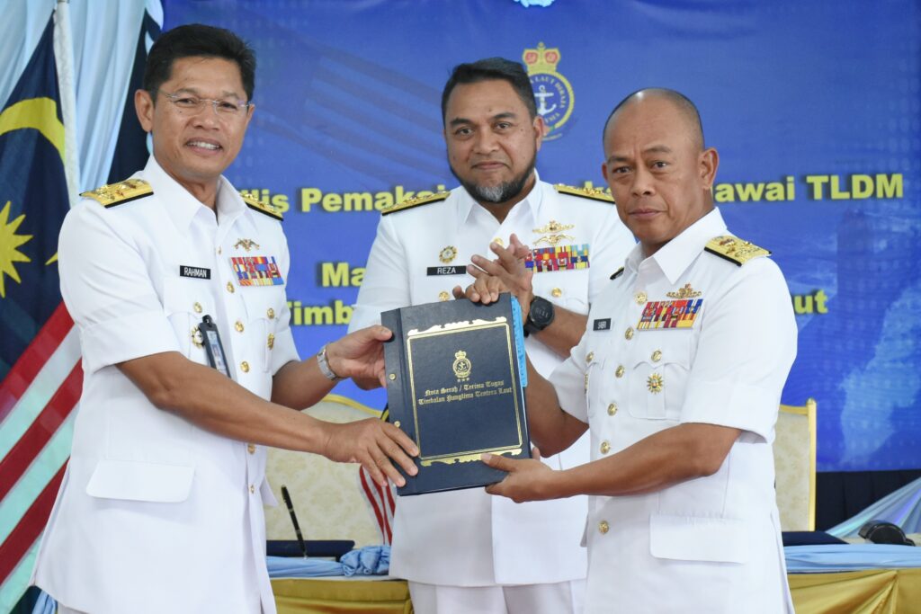Abdul Rahman, Submariner Pertama Dilantik Panglima TLDM Ke-18 - Defence Security Asia
