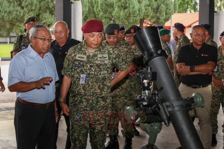 Tentera Darat Terima Mortar 81mm, Sub Machine Gun - Defence Security Asia