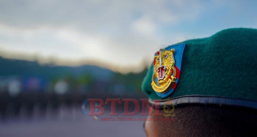 Sultan Johor Kurnia 2,950 Unit Jam Khas Kepada Gerup Gerak Khas ...