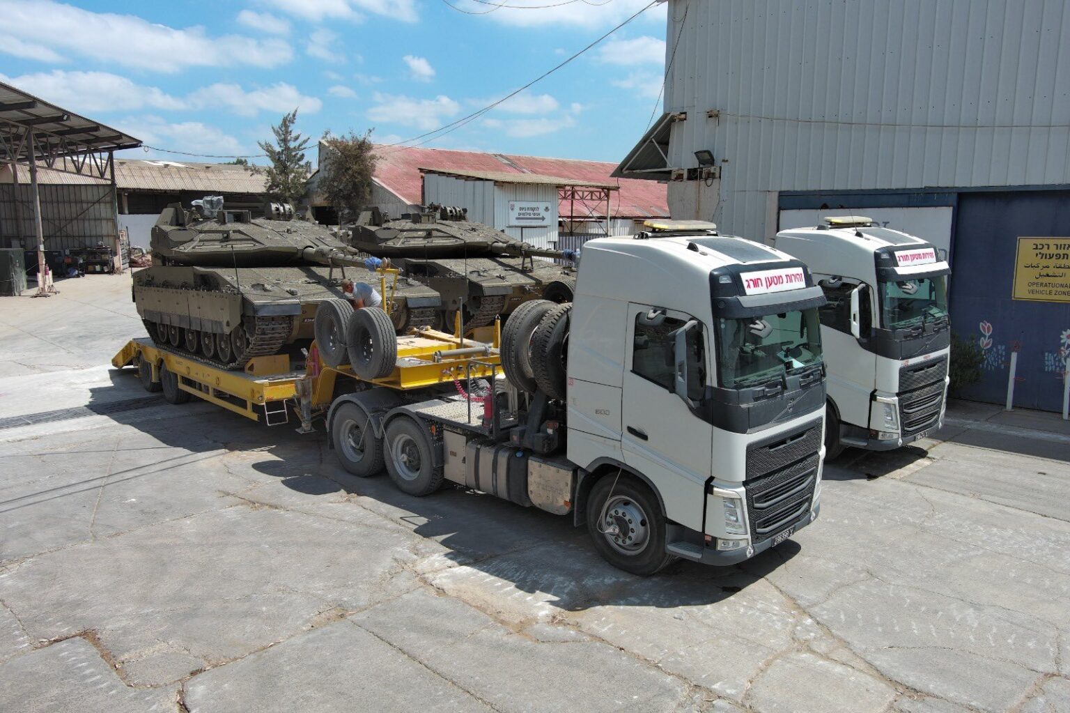 Israel Unveils Its Latest Main Battle Tank, "Barak" (Merkava Mark 5 ...