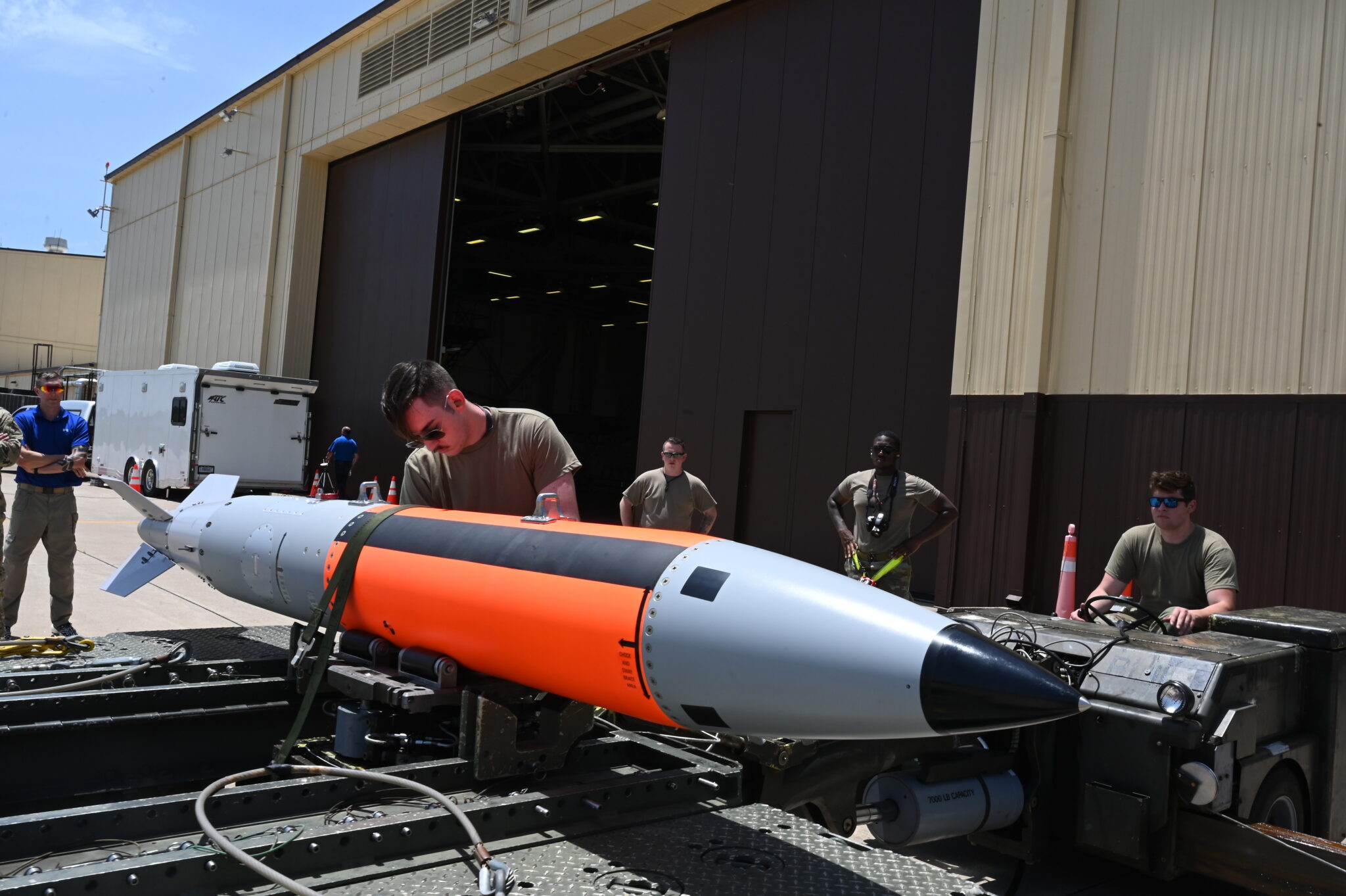 US Develops New Nuclear Gravity Bomb, B61-13 with a 350 Kiloton Yield ...