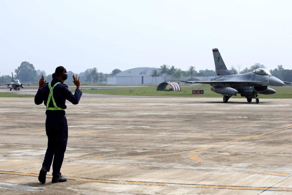 RMAF, RSAF Hawk and F-16 Conduct Landaway Exercises - Defence Security Asia