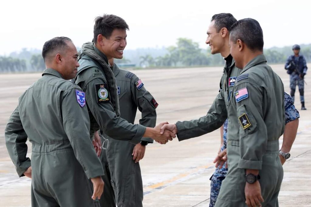 RMAF, RSAF Hawk and F-16 Conduct Landaway Exercises - Defence Security Asia