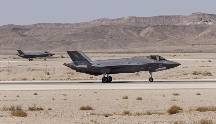 (VIDEO) Iranian Missiles Target Nevatim, Ramon Air Bases Housing ...