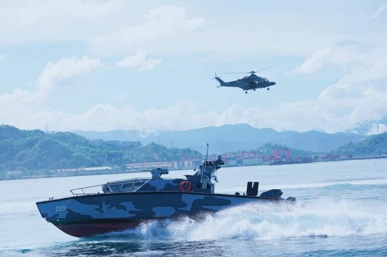Dua Bot Tempur FIC G2000 MkII TLDM Kini di Sandakan, Perkukuh Rondaan ...