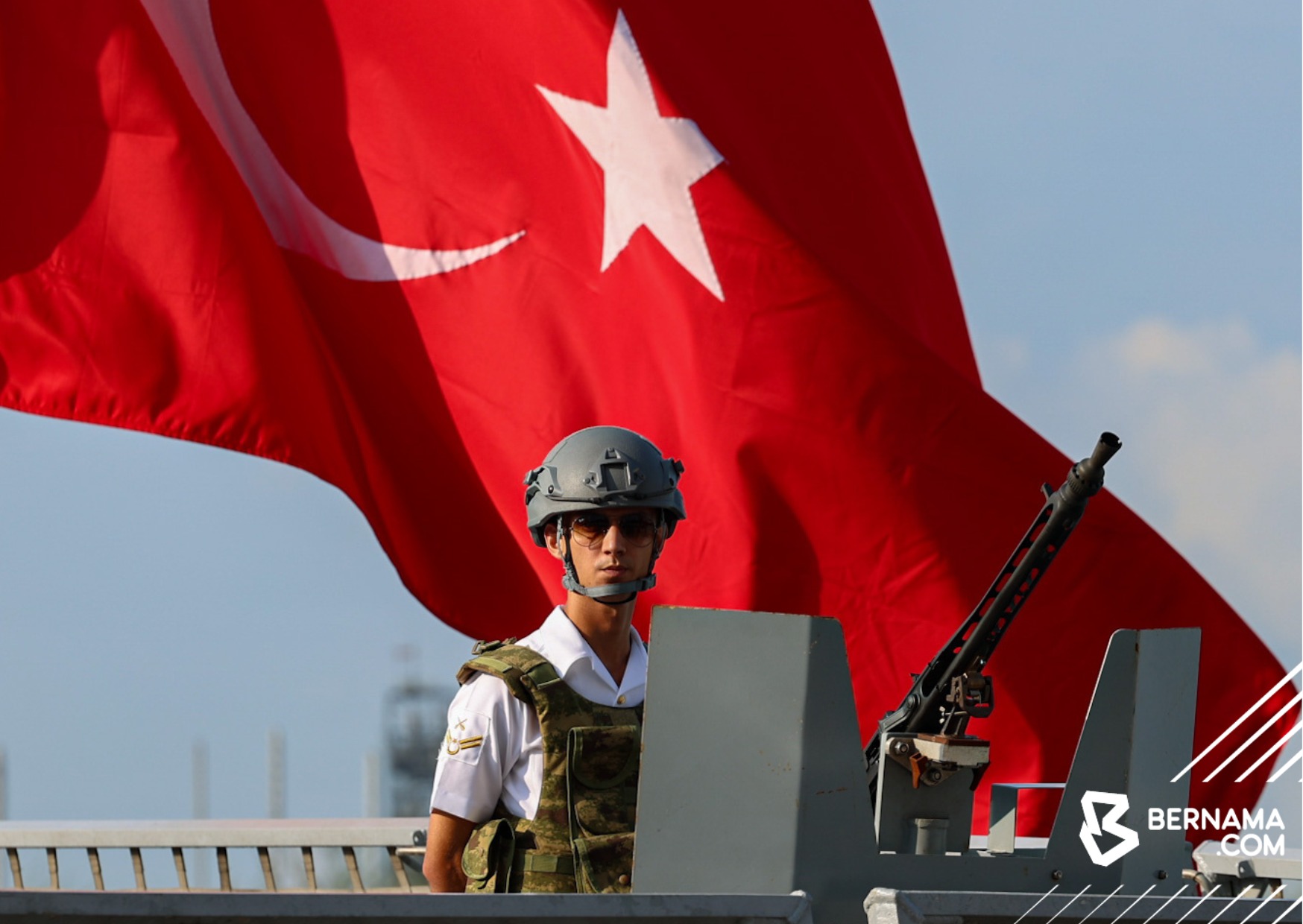 (VIDEO) Turkish ADA-Class Corvette, TCG Kinaliada Visits Malaysia ...