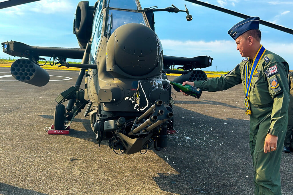 Filipina Terima Dua Helikopter Bersenjata T129 "ATAK" Terakhir Daripada Turkiye - Defence ...