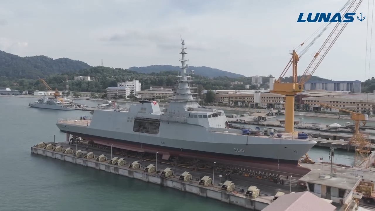 Malaysian Navy Littoral Combat Ship 1 Maharaja Lela Nears Harbour