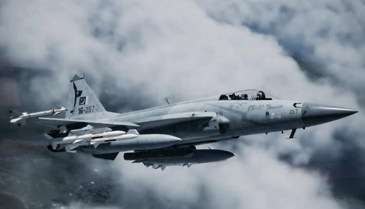 Pakistan Air Force's JF-17 Block III Stuns the Skies, Proves Its Might ...