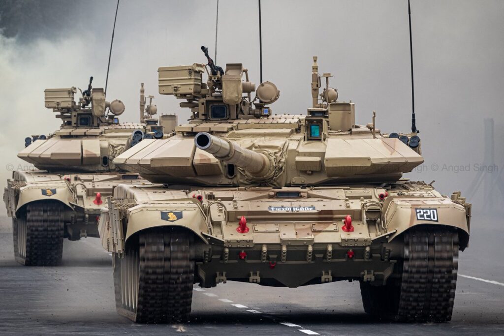 Armoured Revolution: Russia Offers India Next-Generation T-14 Armata ...