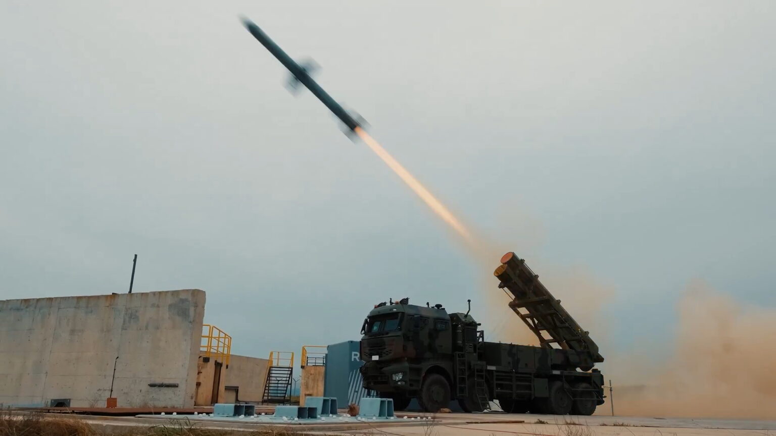 (VIDEO) Turkey’s Atmaca UM Cruise Missile Shatters Records with ...