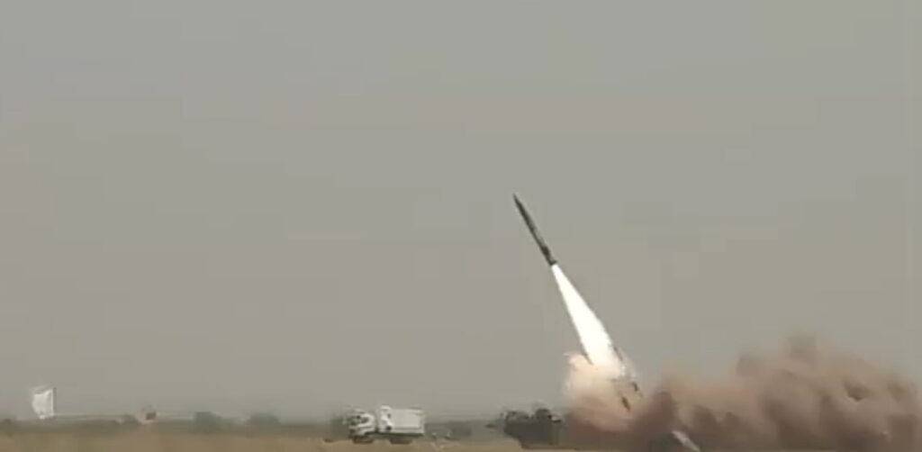 (VIDEO) On the Brink of War: Pakistan Launches 450km-Range Abdali ...