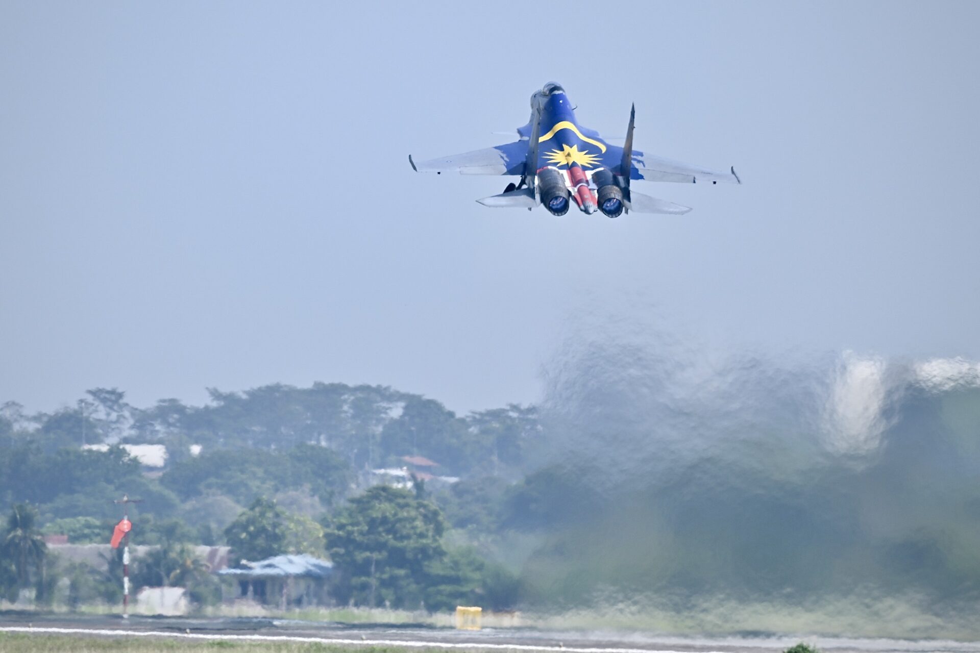Malaysia’s Air Force Chief to Pilot Su-30MKM in Historic National Day ...