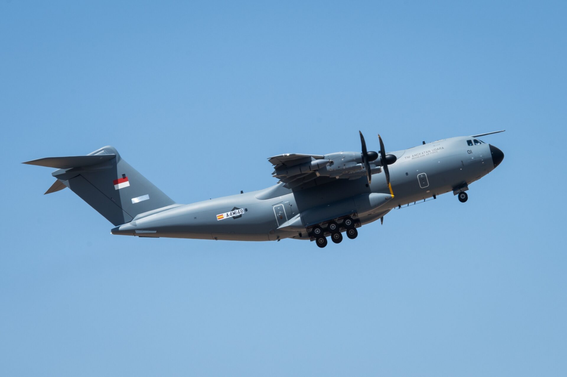 Indonesia’s First Airbus A400M Soars: Strategic Airlift Transformation ...