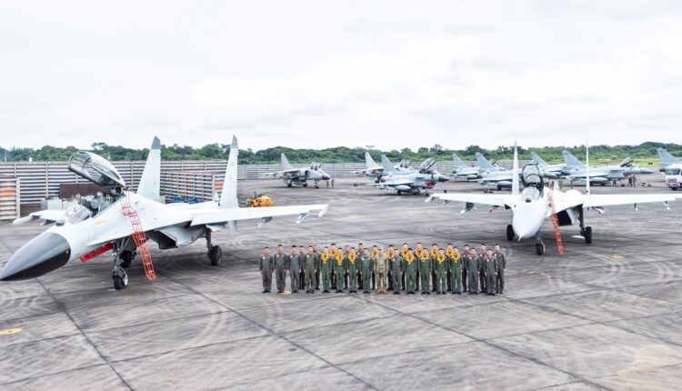 China’s J-10, J-11 and Thailand’s Gripens Face Off in Explosive “Falcon Strike 2025” Air Combat ...