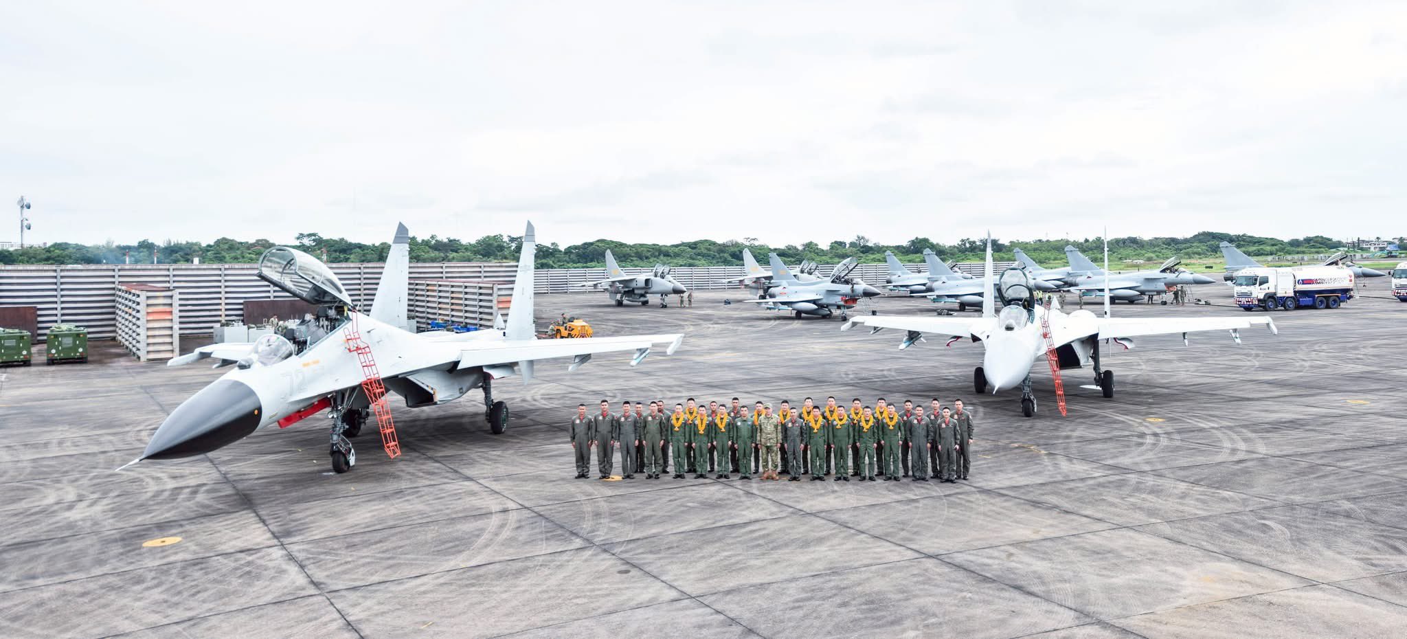 Latihan Udara Falcon Strike 2025 Bakal Saksi Pertembungan Gripen ...