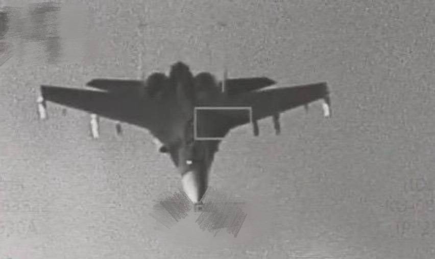 Taiwan Strait on Edge: Taiwanese F-16 Locks PLAAF J-16 in Targeting Pod ...