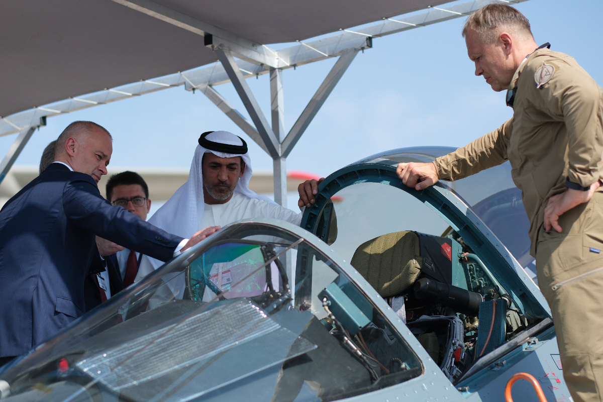 Su-57E vs F-22 vs F-35: Why True Fifth-Generation Combat Effectiveness ...