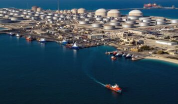 Saudi Arabia and Qatar Rush US$5 Billion to Pakistan After UAE Demands ...